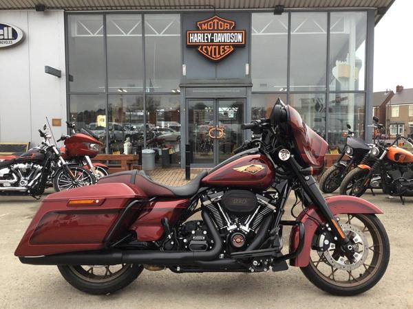 Used street glide for sale store