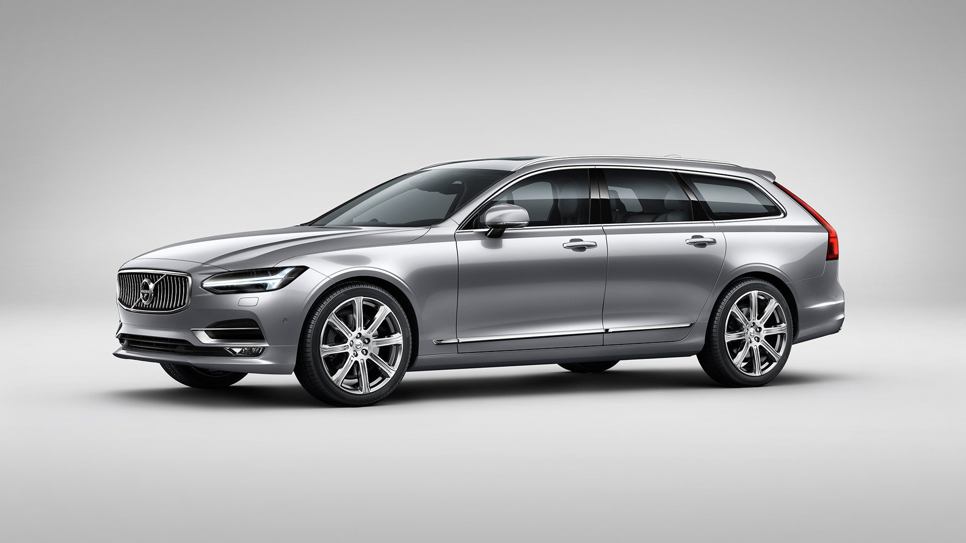 Volvo unveils new V90 estate | Autotrader