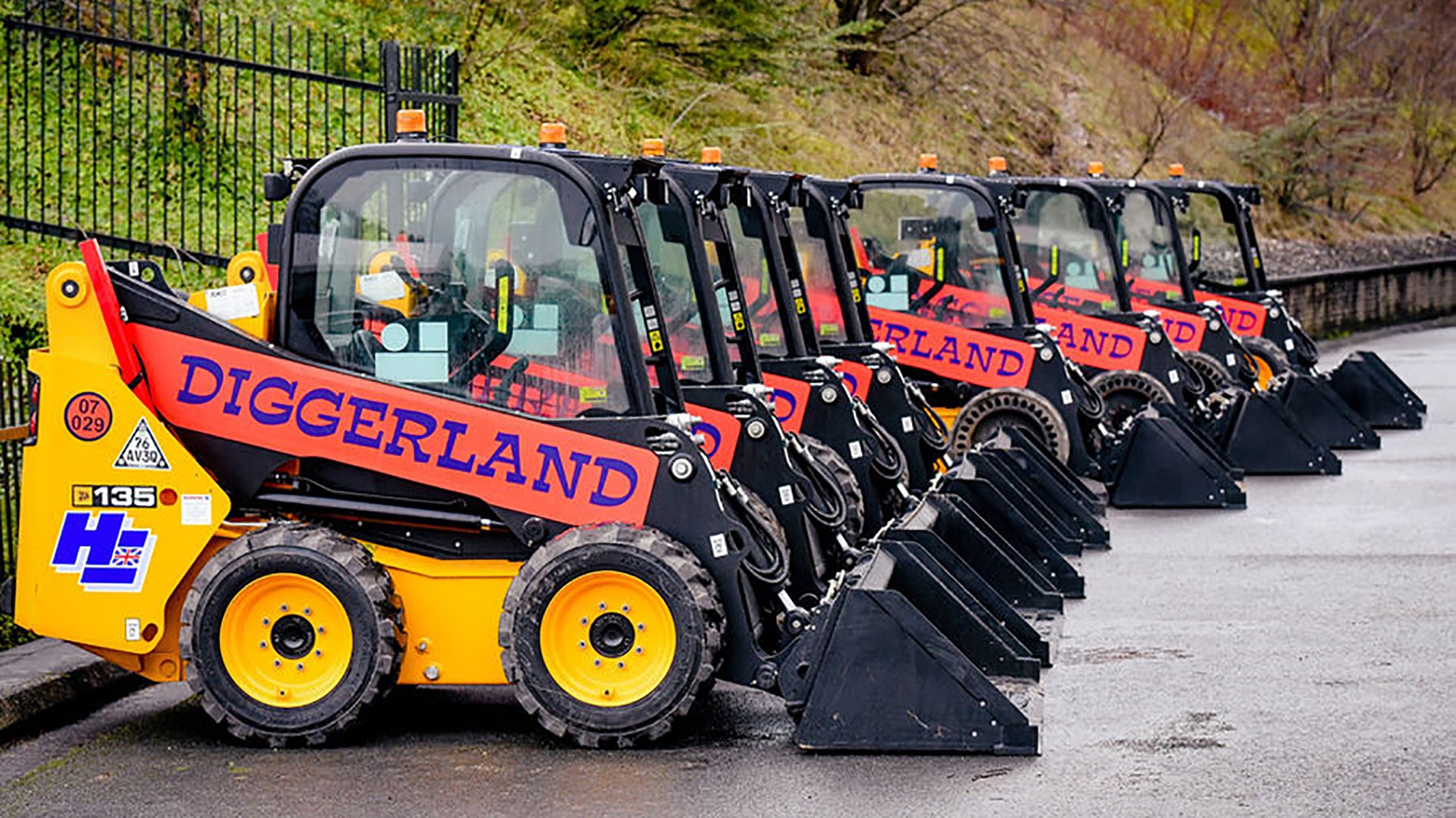 JCB's destined for Diggerland | Autotrader