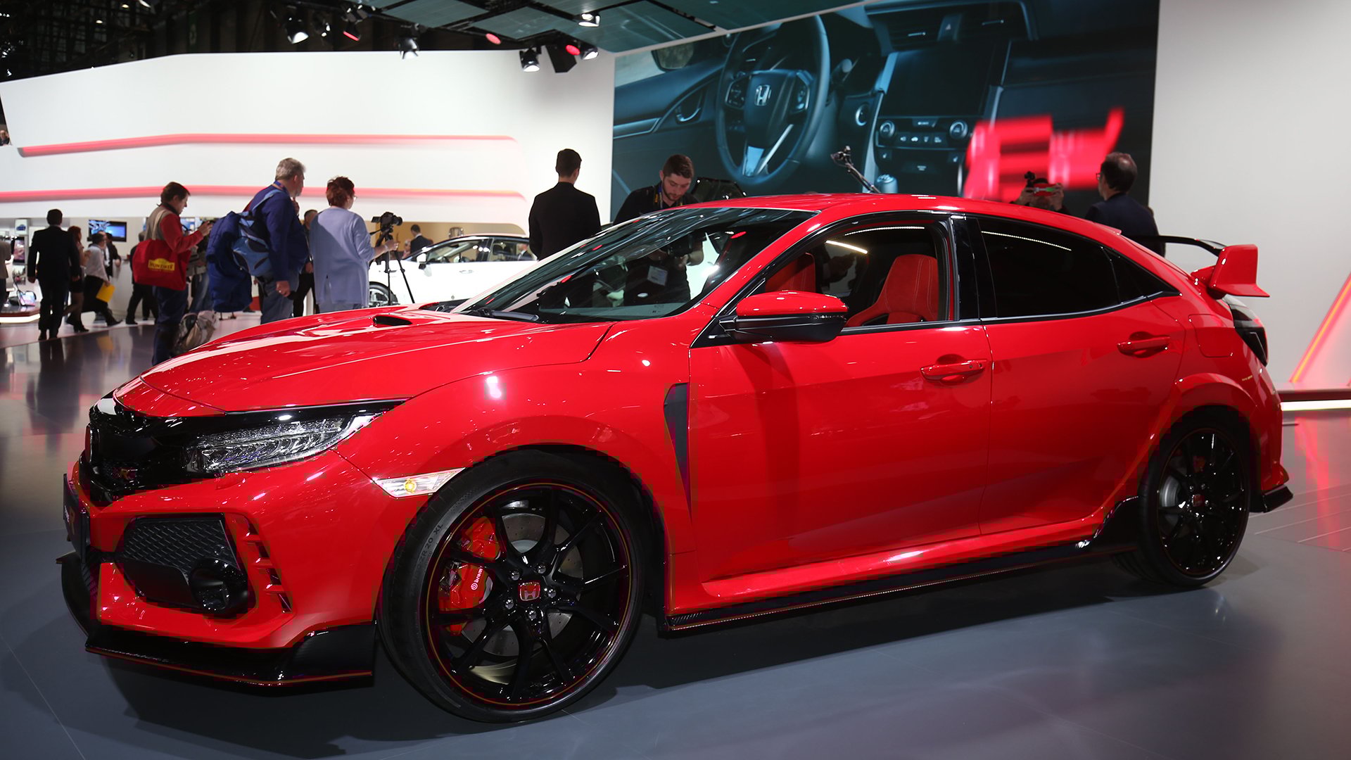 Honda shows off Civic Type R at Geneva Motor Show | Autotrader