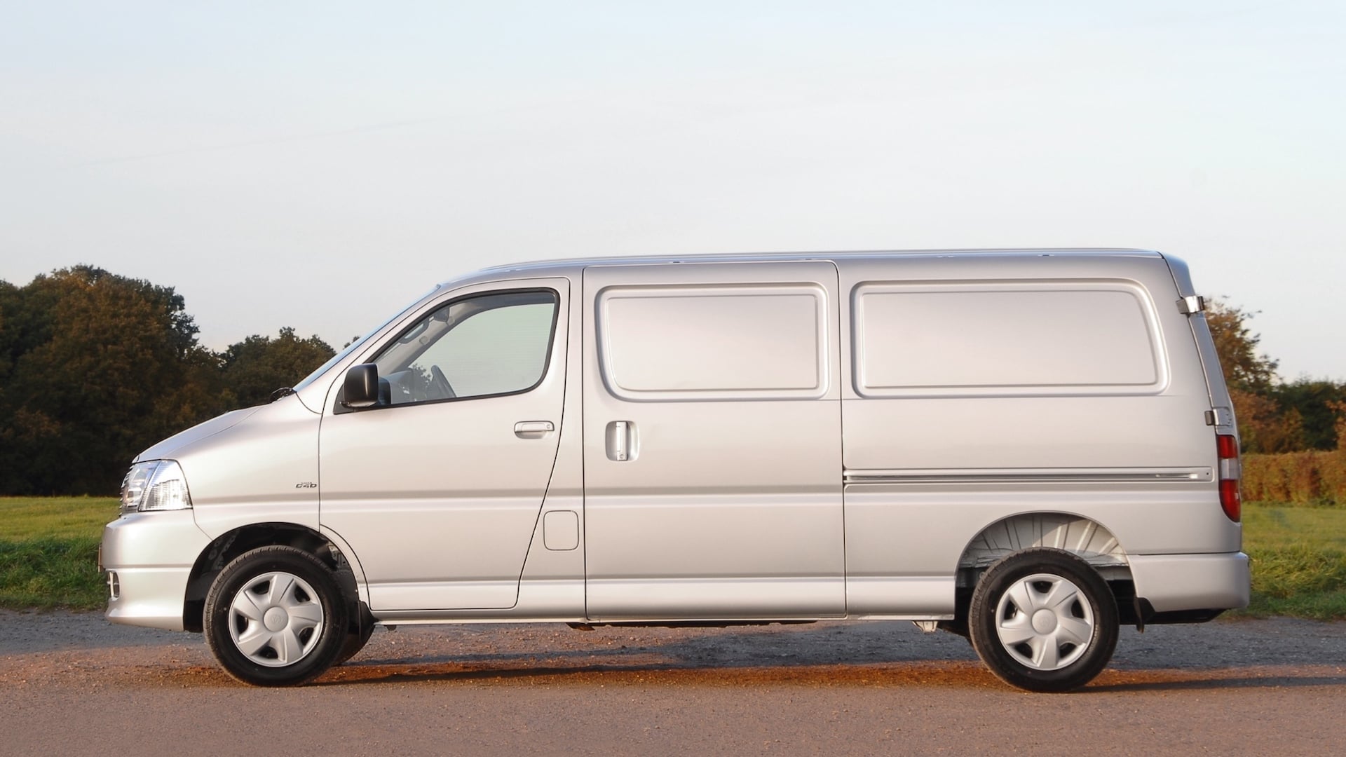 5 Best Campervans For Under £5000 | Autotrader