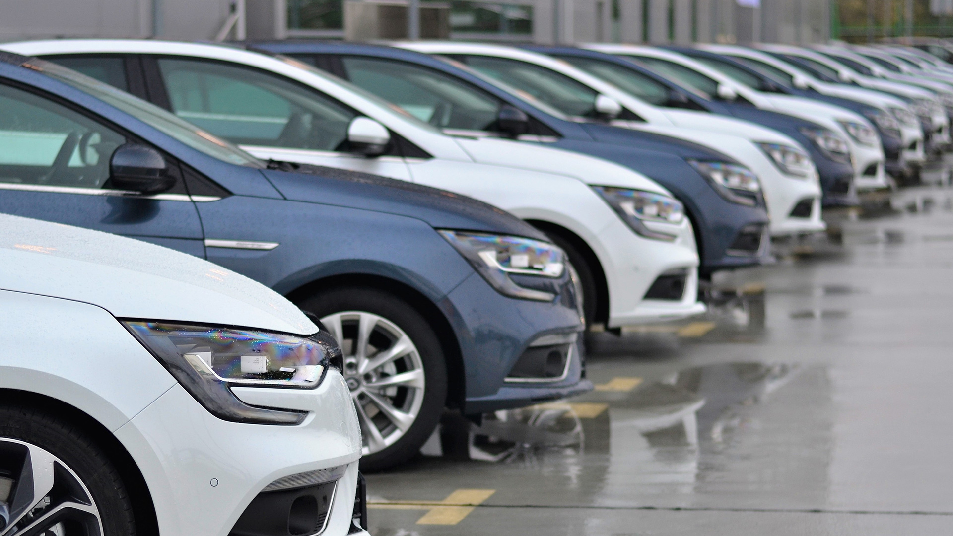 Car sales fall in January | Autotrader