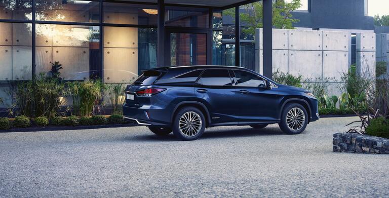 Lexus Rx L used cars for sale in Crawley | AutoTrader UK