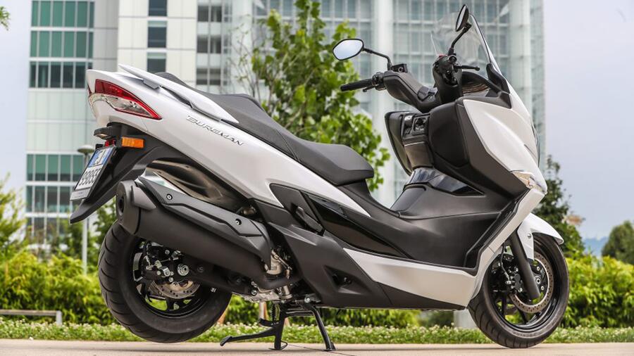 New Suzuki Burgman 400 scooter on sale now | Auto Trader UK