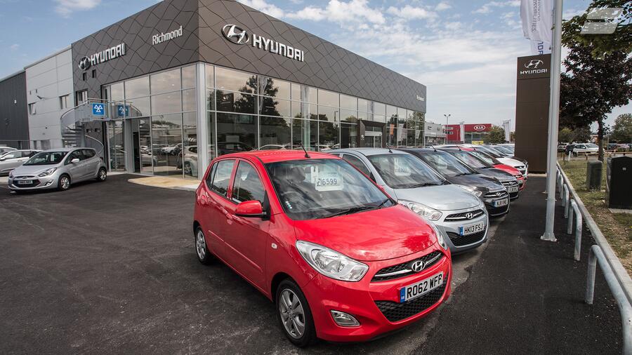 How to choose a good car retailer | Auto Trader UK