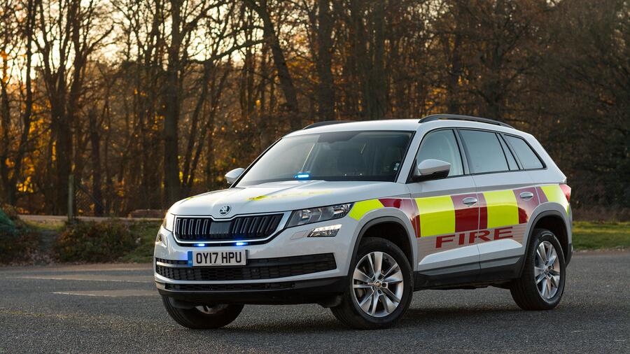 What's it like to drive a police car? | Auto Trader UK