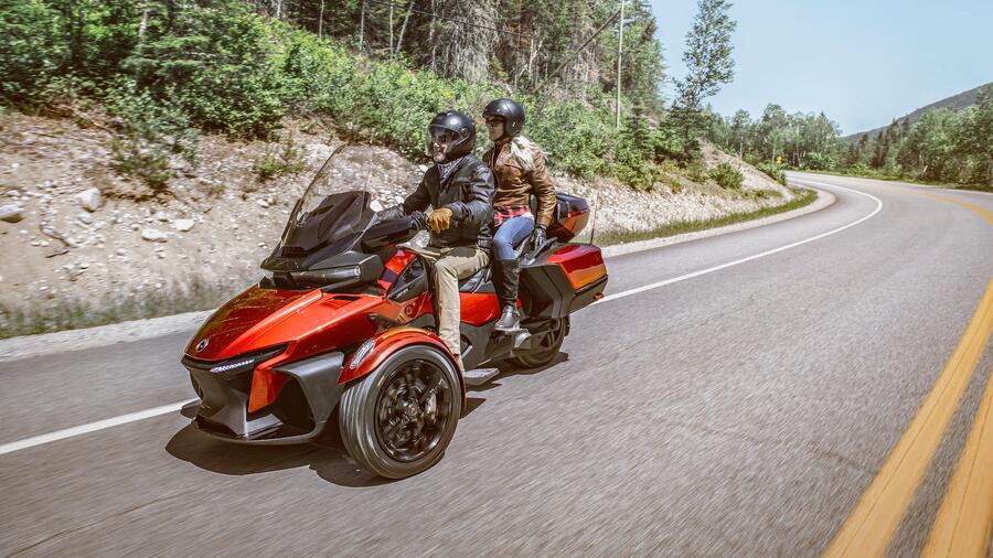 5 Best three-wheeled motorcycles | Auto Trader UK
