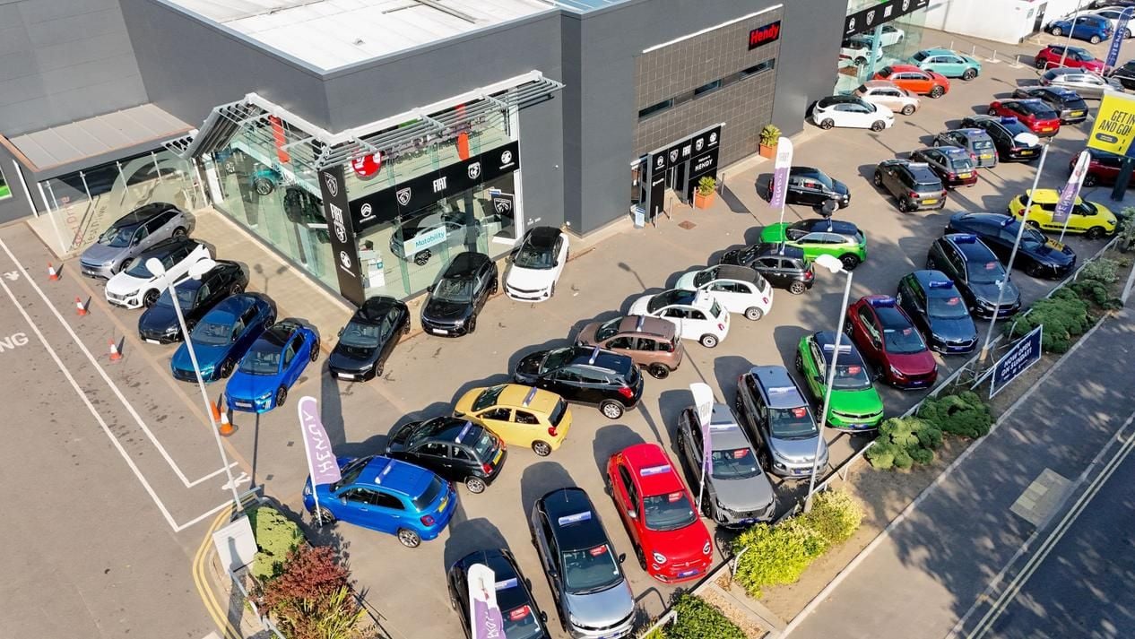 Hendy Stellantis Poole | Car dealership in Poole | Autotrader