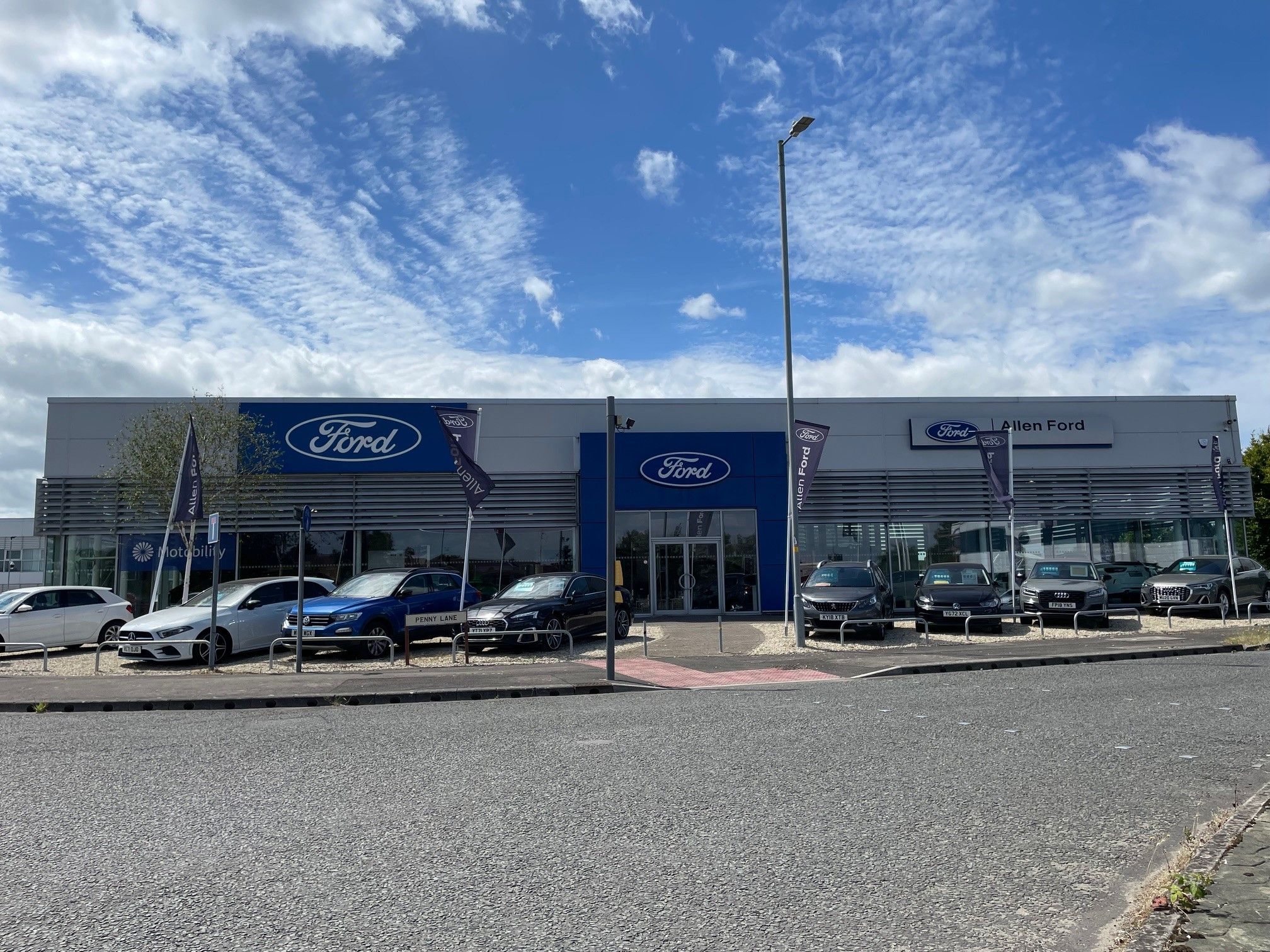 ALLEN FORD - SWINDON | Car dealership in Swindon | Autotrader