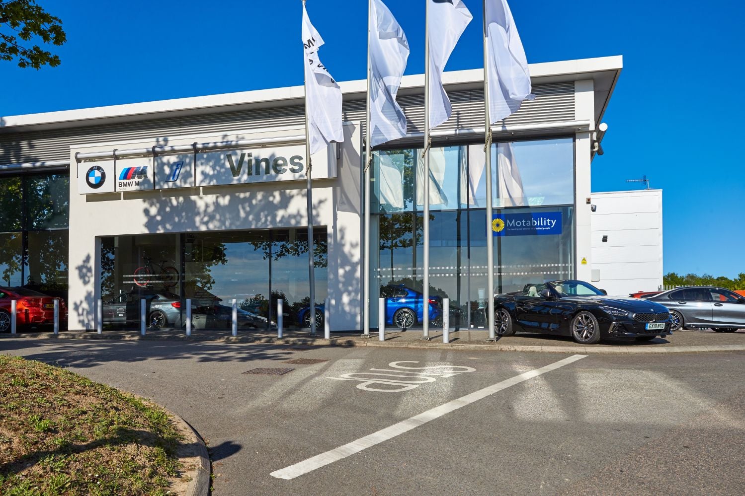 Vines of Redhill BMW | Car dealership in Salfords | Autotrader