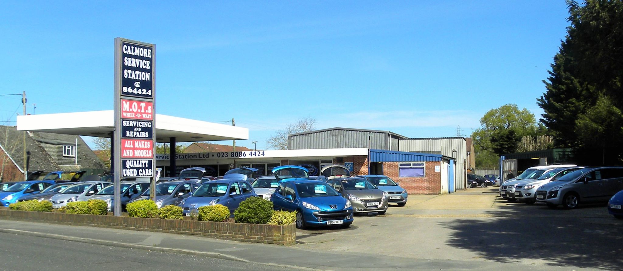 Calmore Service Station | Car dealership in Southampton | AutoTrader