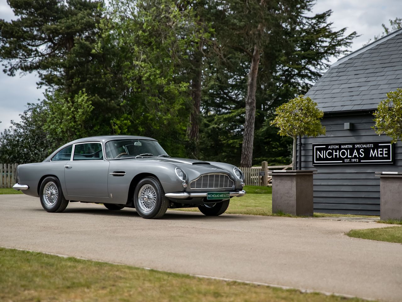 Nicholas Mee & Company Ltd | Car dealership in Hatfield | Autotrader