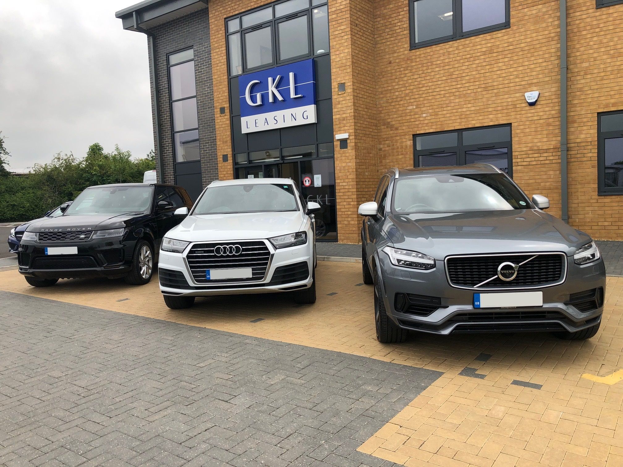 GKL DIRECT | Car dealership in Aylesbury | Autotrader