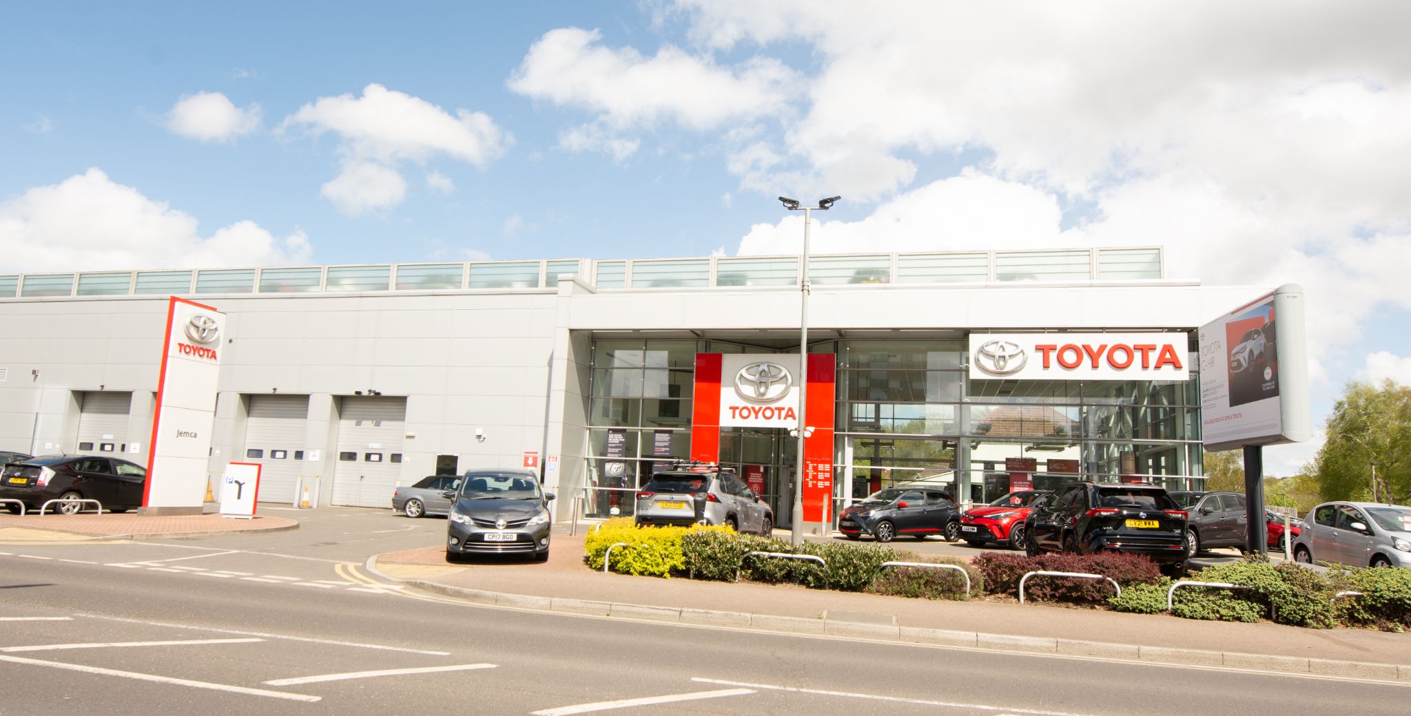 Jemca Toyota Bromley | Car dealership in Bromley | AutoTrader