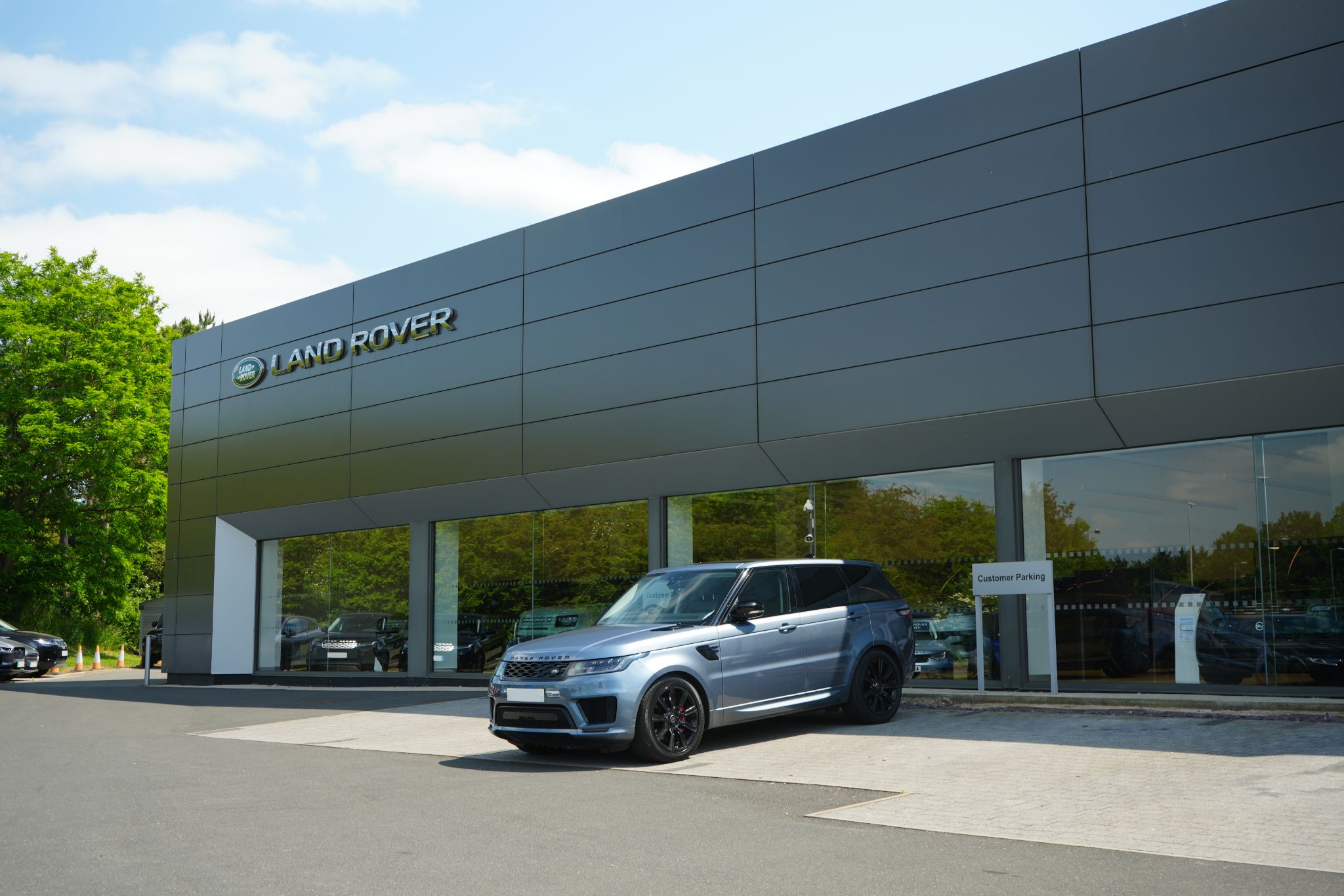 Listers Land Rover Droitwich | Car dealership in Droitwich | Autotrader