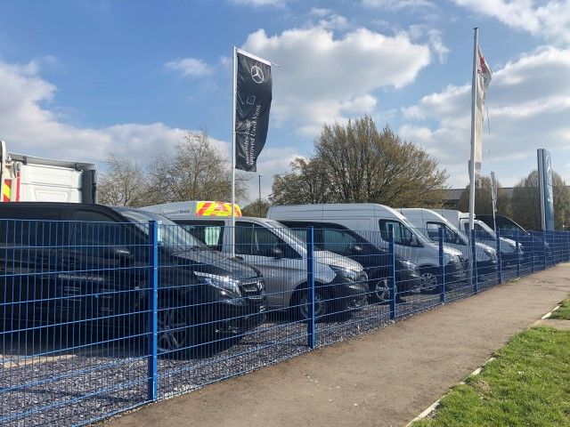 Rossetts Commercials - Crawley | Van dealership in Crawley | Autotrader