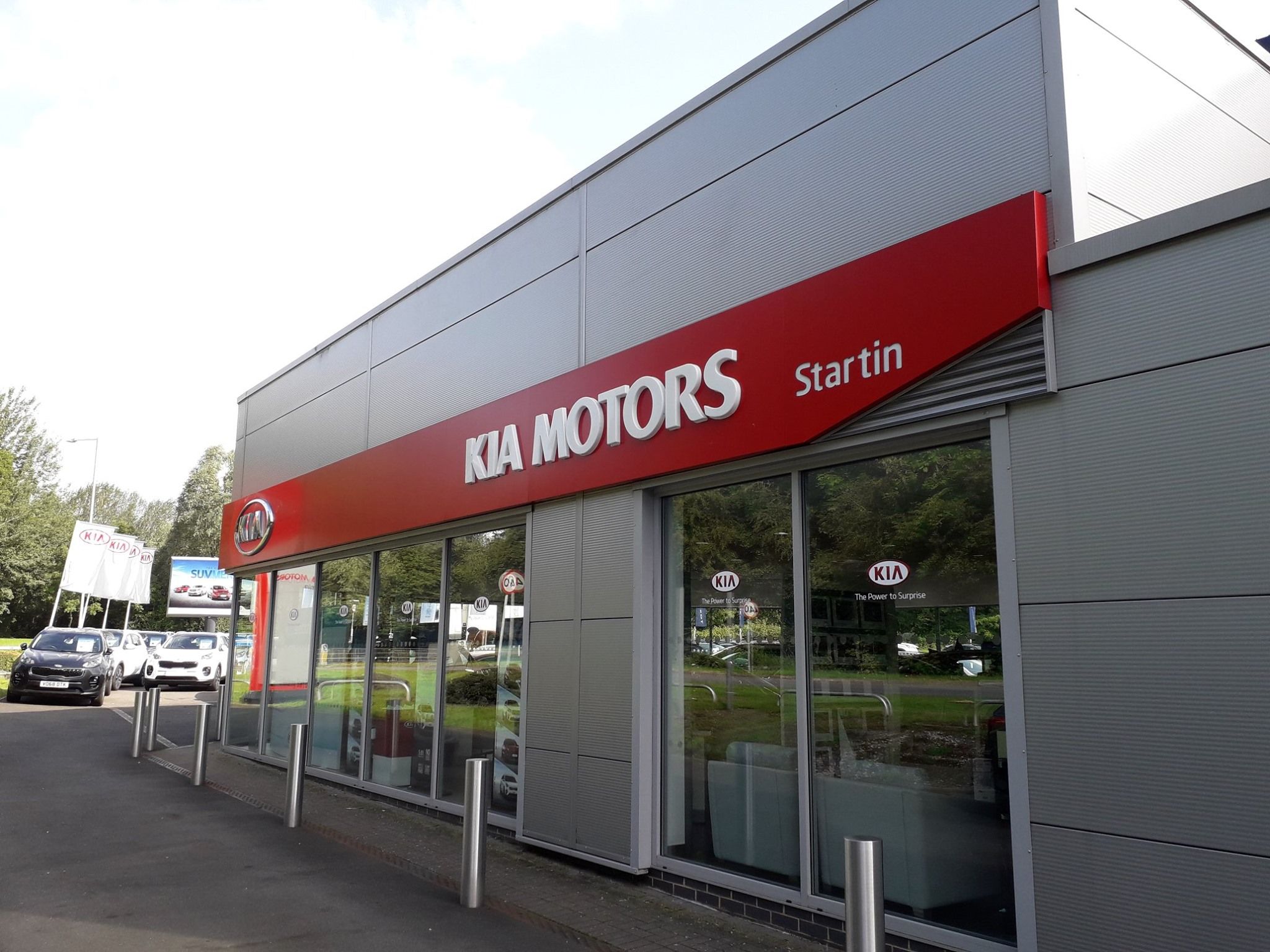 Startin Kia (Redditch) | Car dealership in Coventry Highway | Autotrader