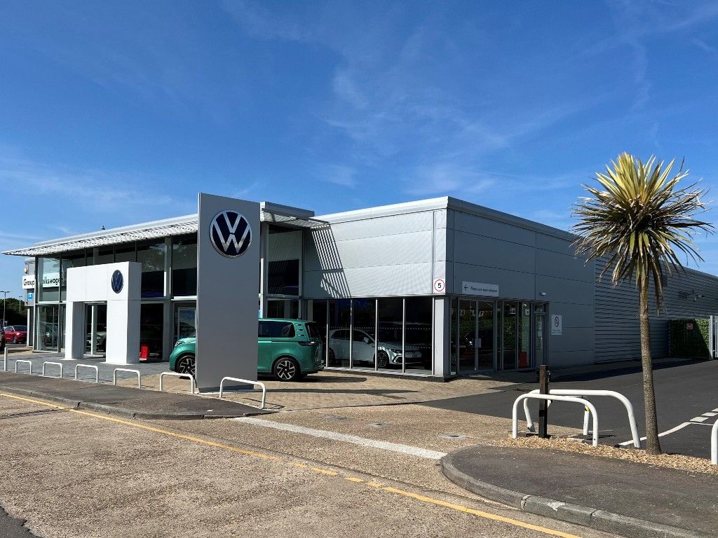 Group 1 Volkswagen Southend | Car dealership in Southend-On-Sea ...