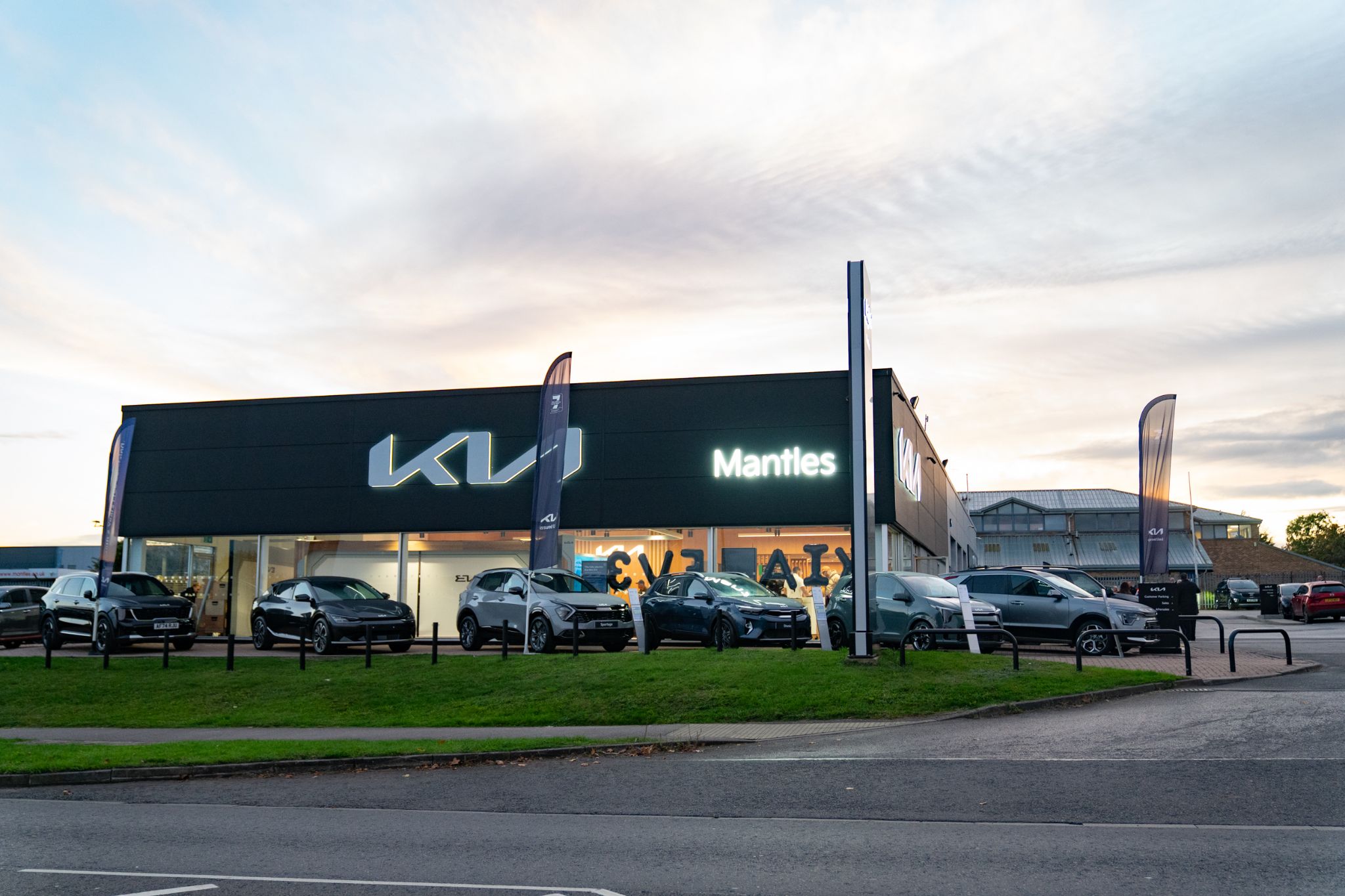 Mantles Kia Royston | Car dealership in Royston | Autotrader