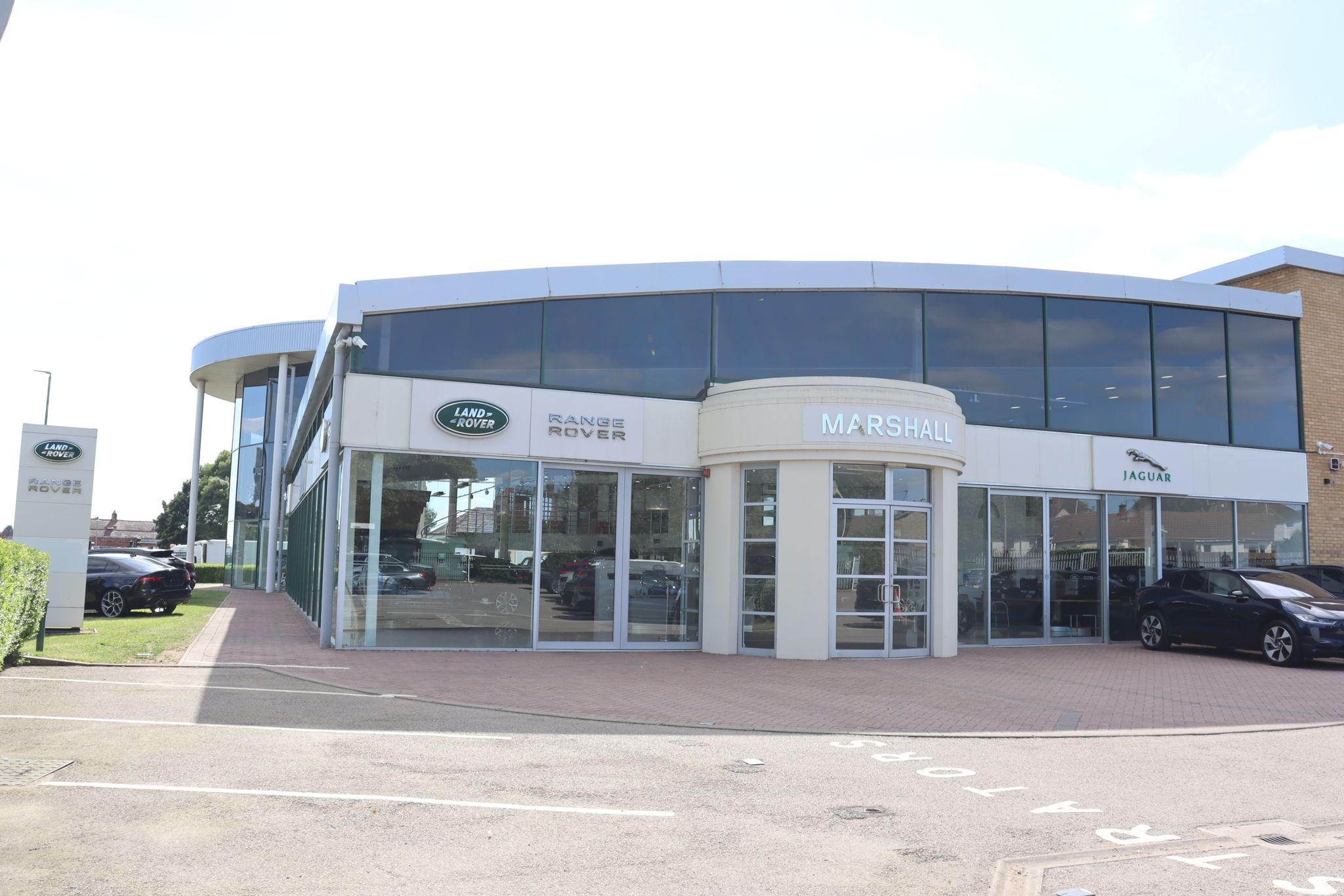 Marshall Land Rover Leicester | Car dealership in Leicester | AutoTrader