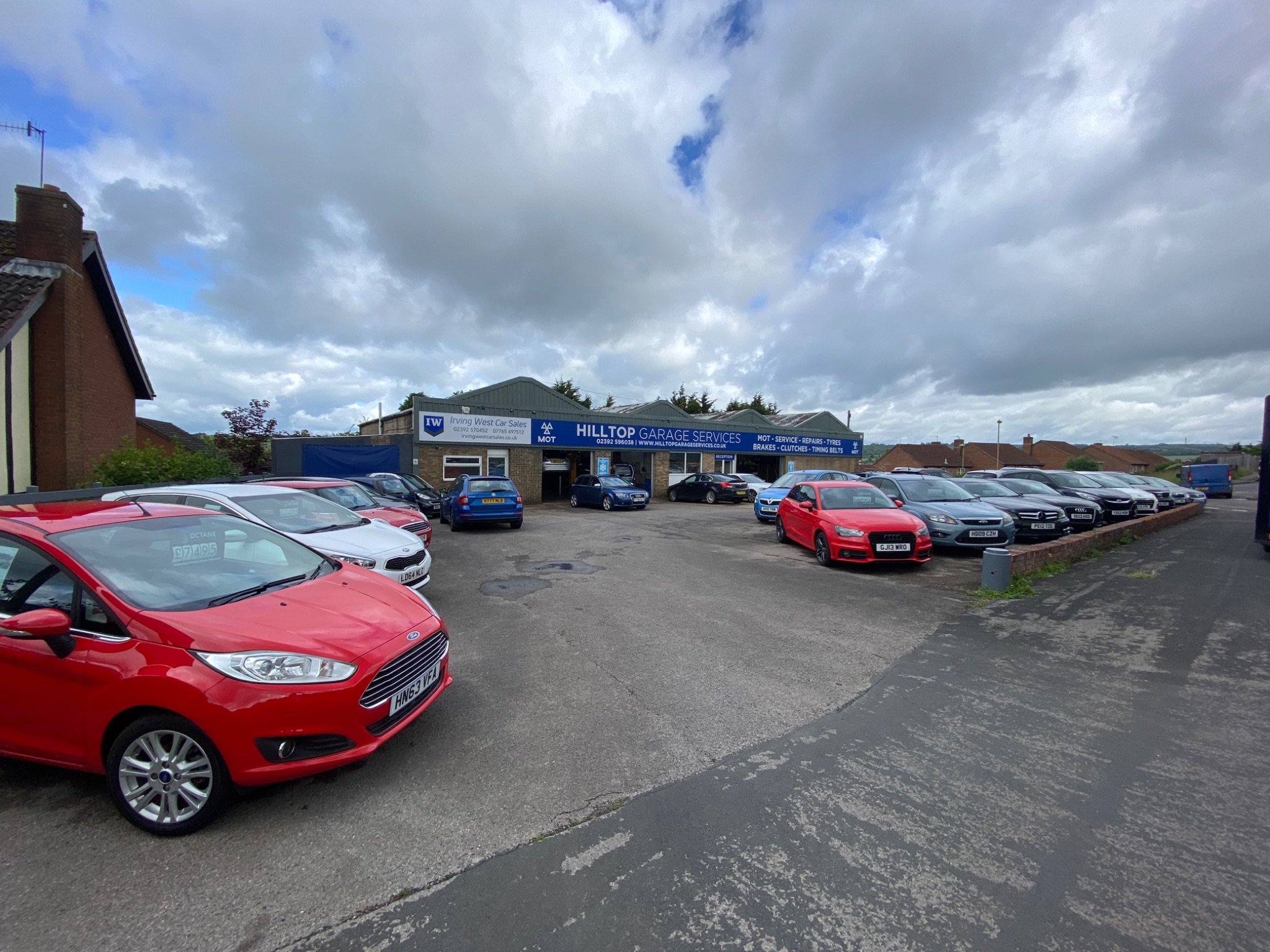 Irving West Car Sales | Car dealership in Fareham | AutoTrader