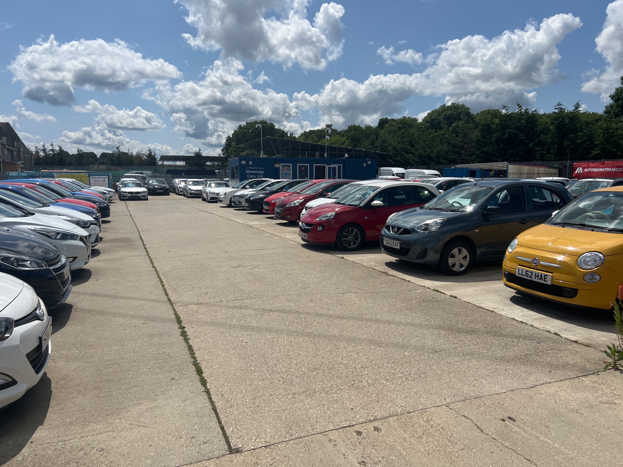 Stevenage Cars | Car dealership in Stevenage | Autotrader