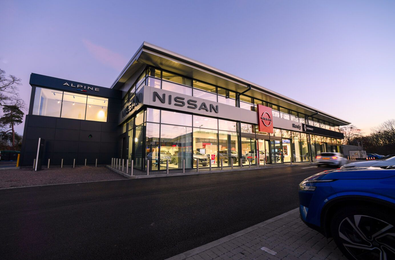 Hendy Nissan Southampton | Car dealership in Eastleigh | Autotrader