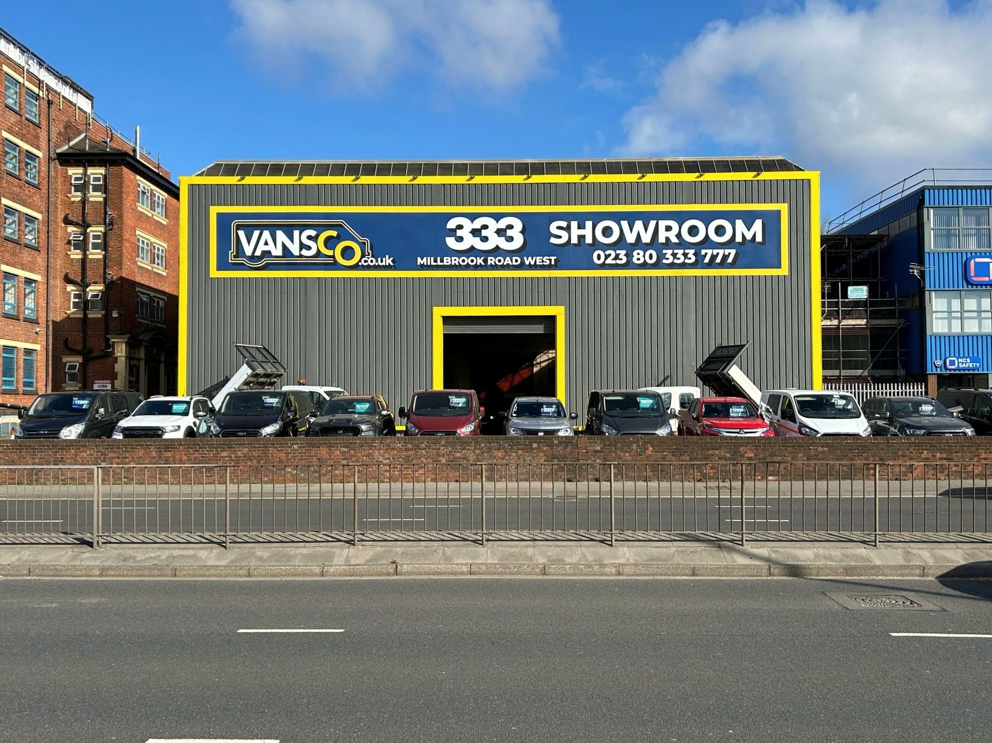 Vansco 333 Showroom Southampton | Car dealership in Southampton ...