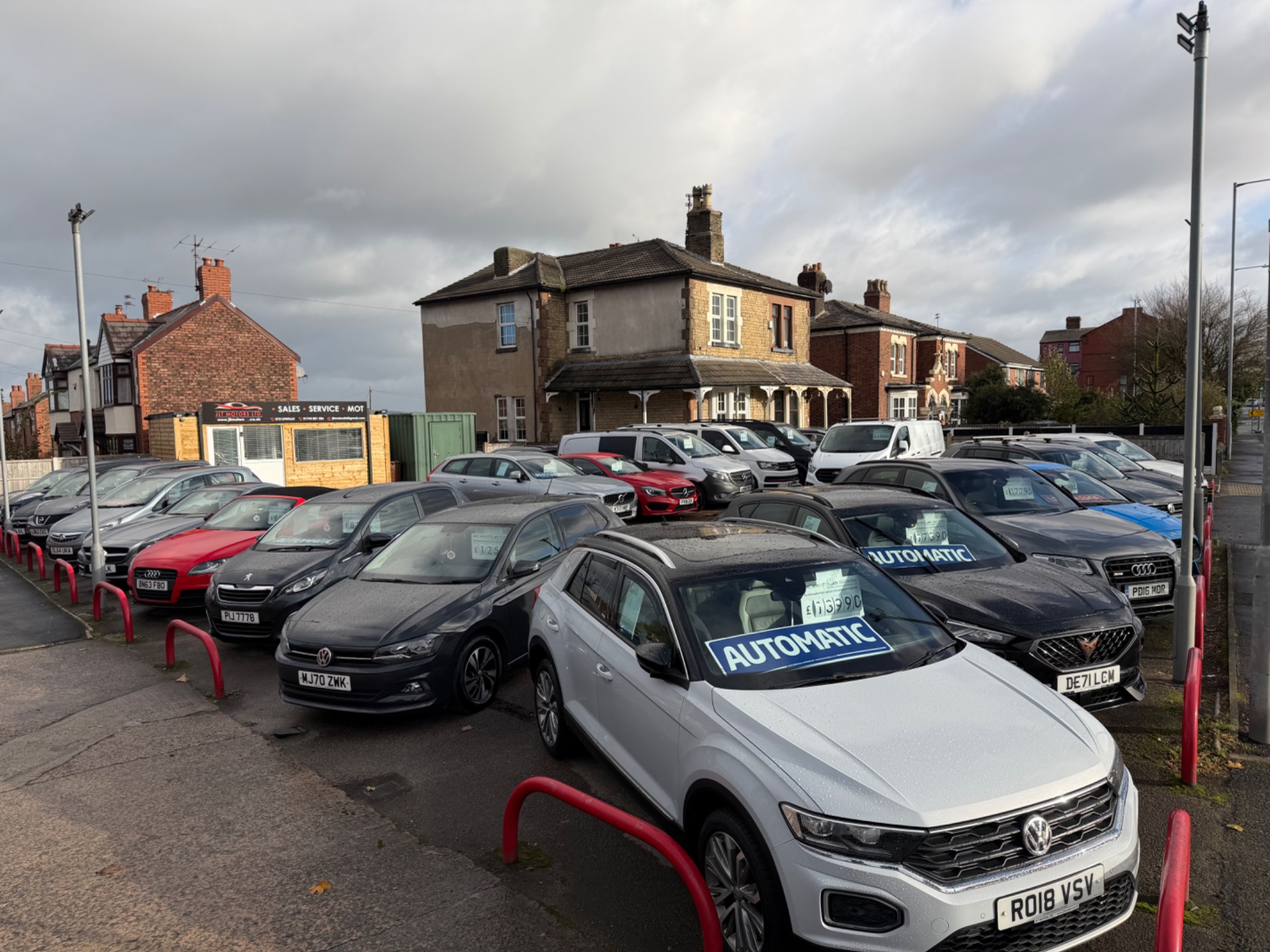 JLT MOTORS LTD | Car dealership in St. Helens | Autotrader