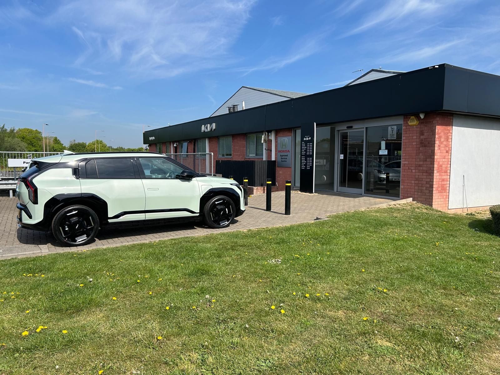 Glyn Hopkin Kia Colchester | Car dealership in Colchester | Autotrader