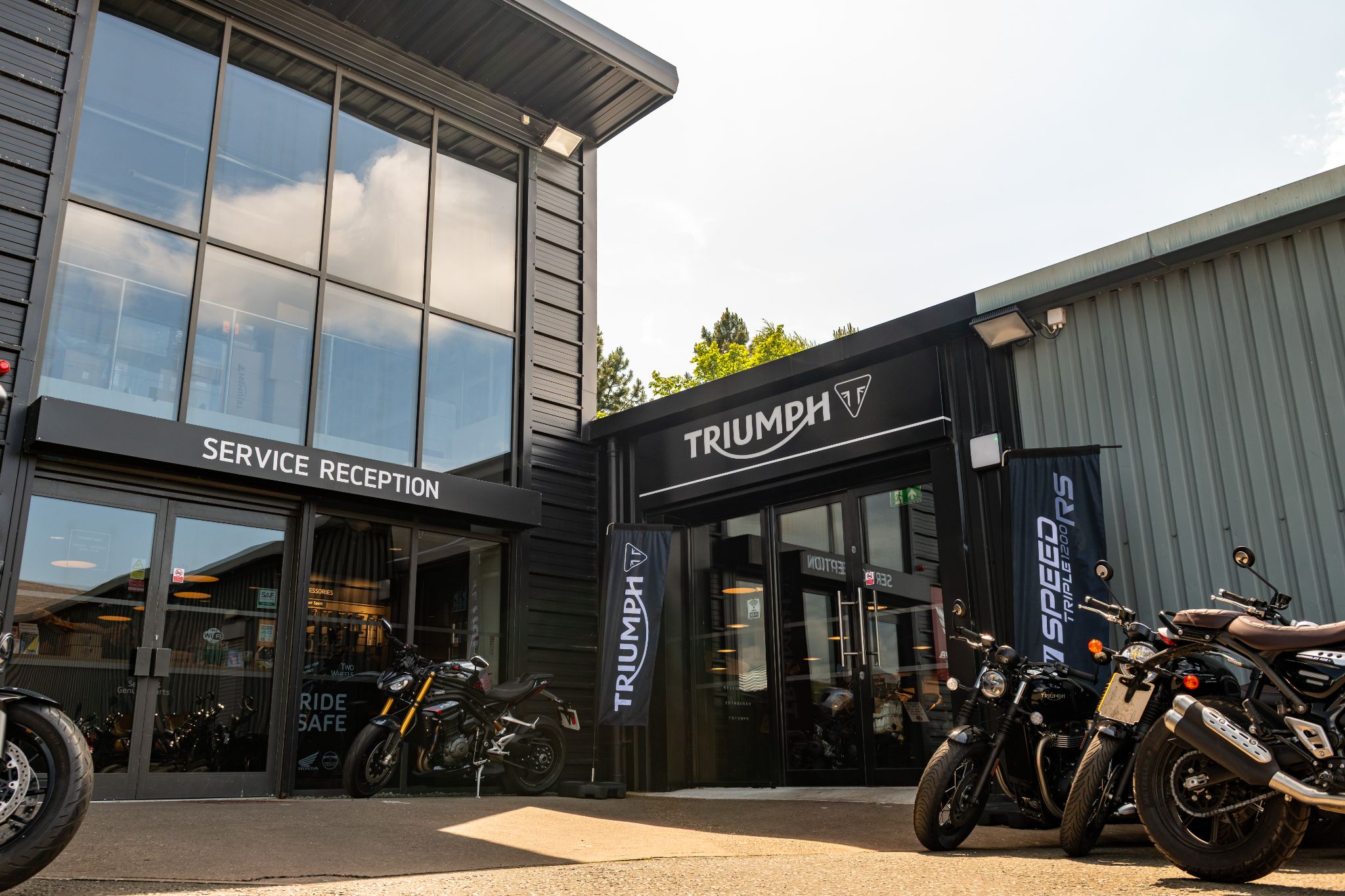 Edinburgh Triumph | Bike dealership in Edinburgh | Autotrader