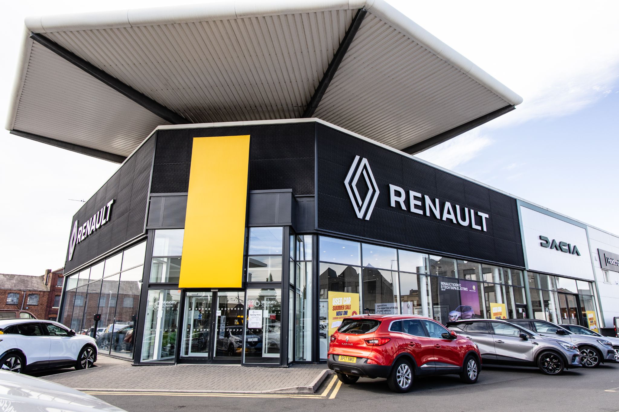 Wolverhampton Renault | Car dealership in Wolverhampton | Autotrader