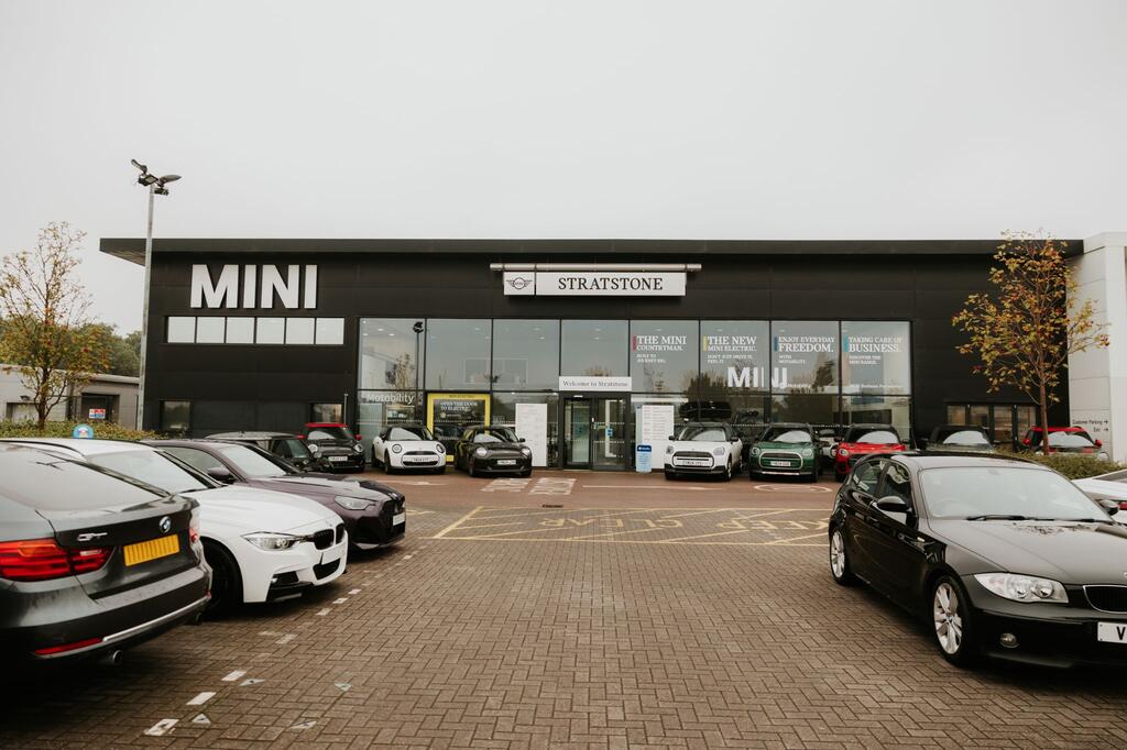 Stratstone Mini Chesterfield | Car dealership in Chesterfield | Autotrader