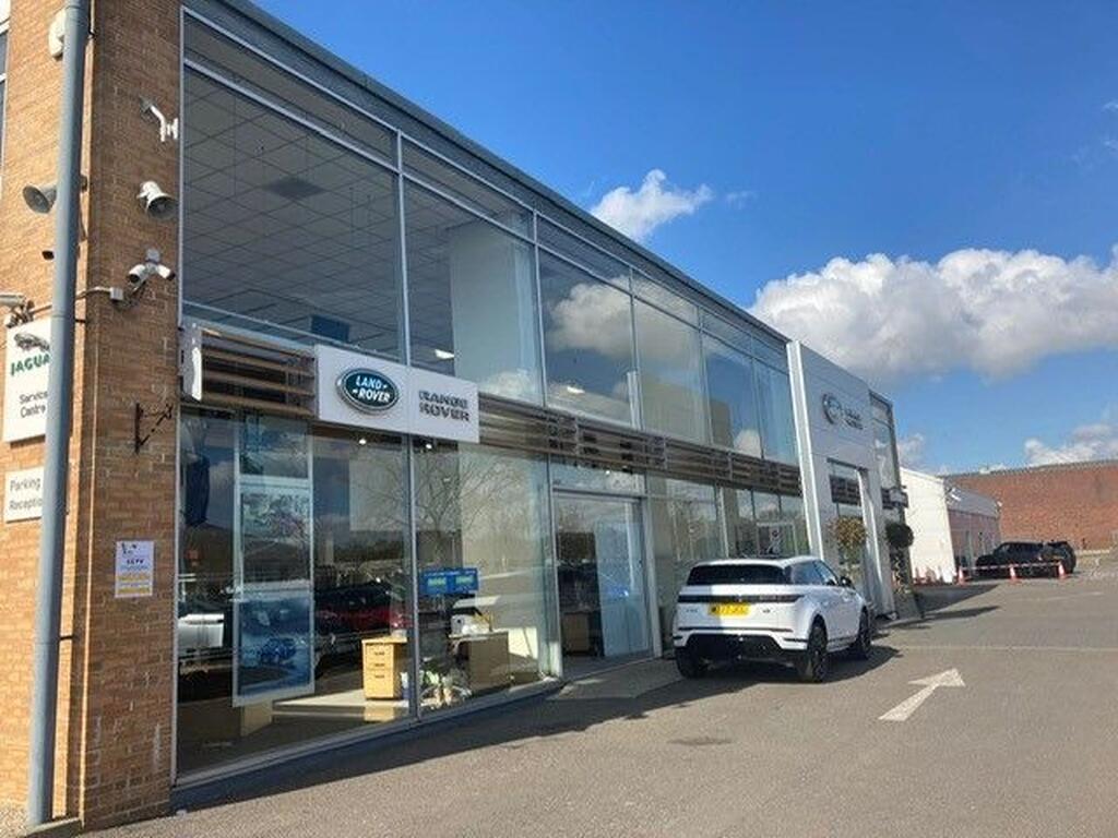 Lookers Land Rover Chelmsford | Car dealership in Chelmsford | AutoTrader