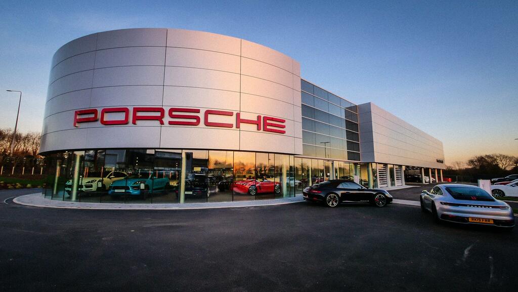 Porsche Centre Hull | Car dealership in Hessle | AutoTrader