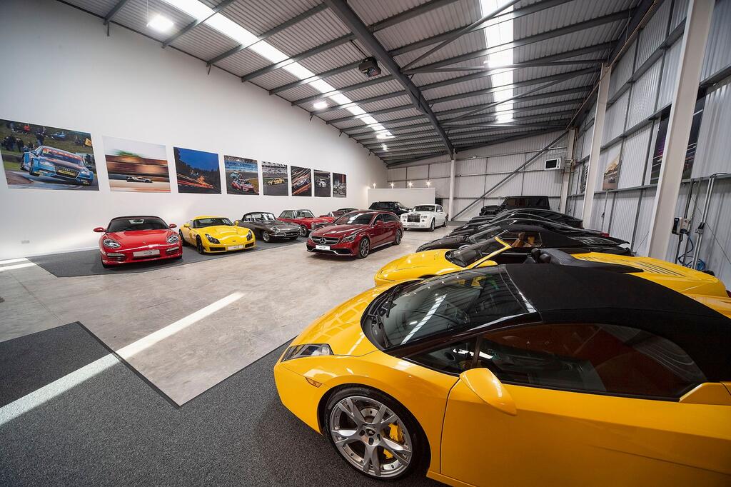 BAM Specialist Cars | Car dealership in Chesterfield | AutoTrader