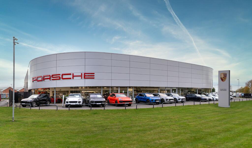 Porsche Centre Wolverhampton | Car dealership in Wolverhampton | AutoTrader