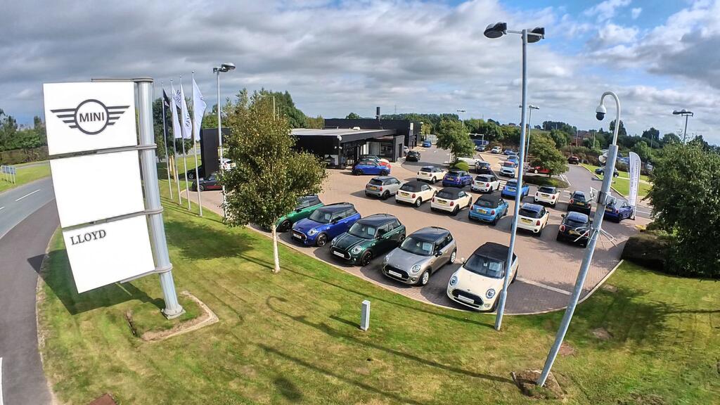 Lloyd Blackpool MINI | Car dealership in Blackpool | Autotrader