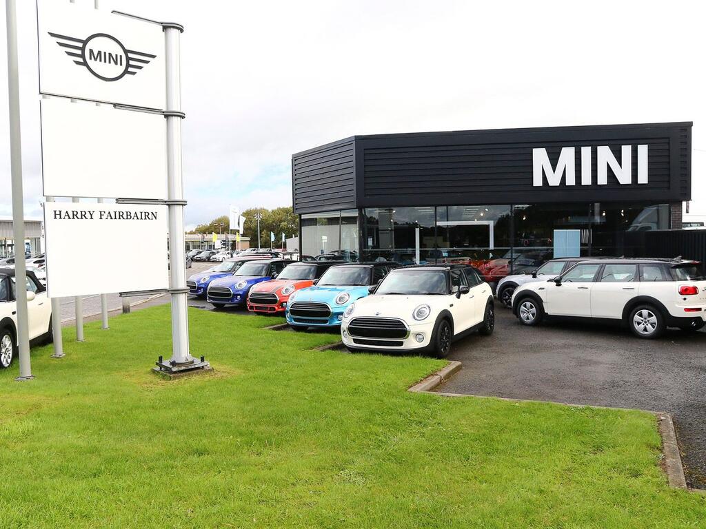 Arnold Clark Irvine MINI | Car dealership in Irvine | Autotrader