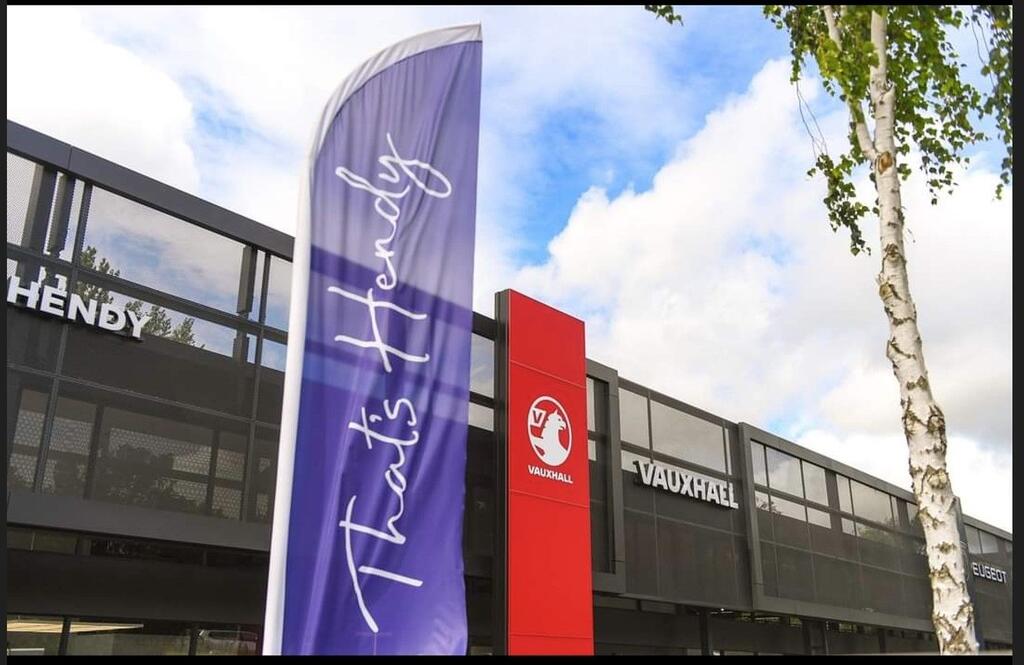 Hendy Vauxhall Tonbridge Commercial | Van dealership in Tonbridge ...