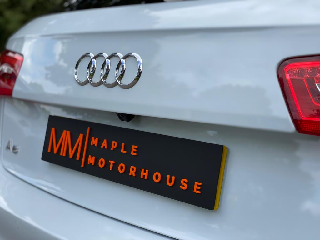MAPLE MOTORHOUSE LTD | Car dealership in Slough | Autotrader