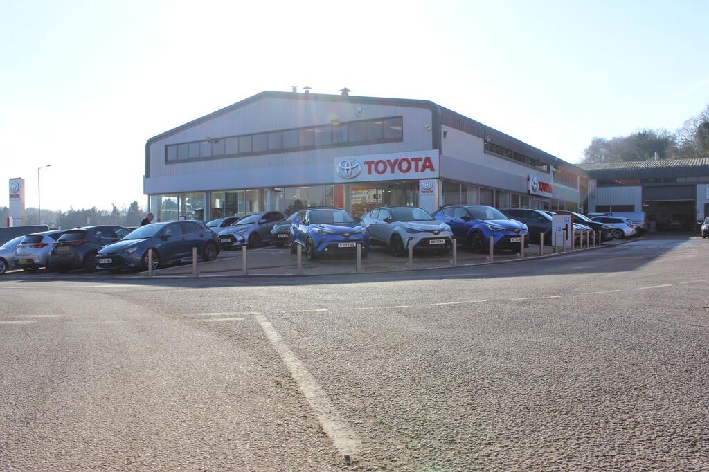 Jemca Toyota Bracknell | Car dealership in Bracknell | AutoTrader