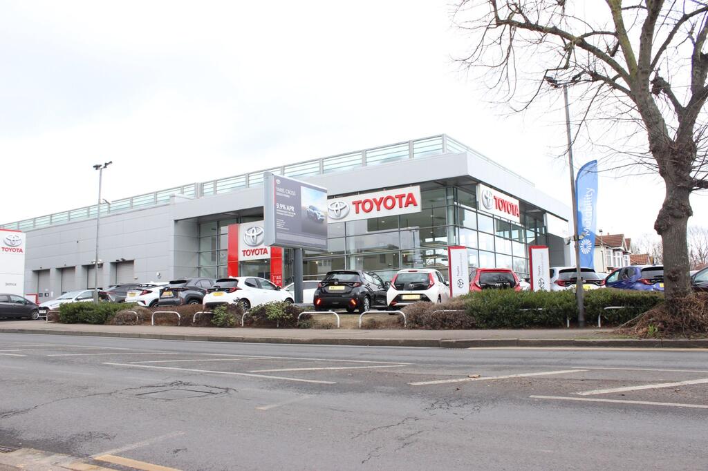 Jemca Toyota Bromley | Car dealership in Bromley | AutoTrader