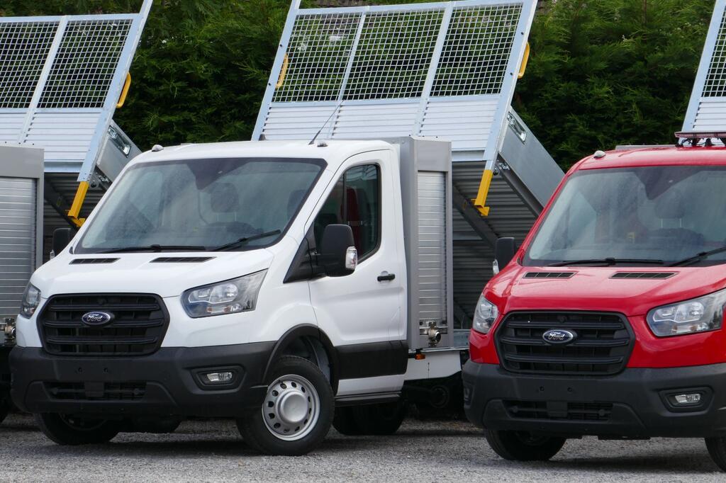 Roy Wood Transits Ltd | Van dealership in Reading | Autotrader