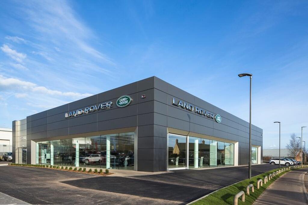 Vertu Land Rover Yeovil | Car dealership in Yeovil | Autotrader