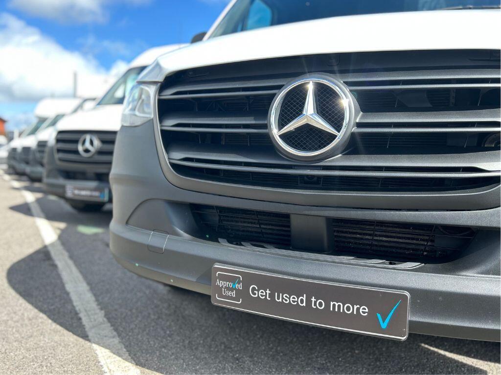 Mercedes-Benz of Poole Approved Used Vans | dealership in Poole ...