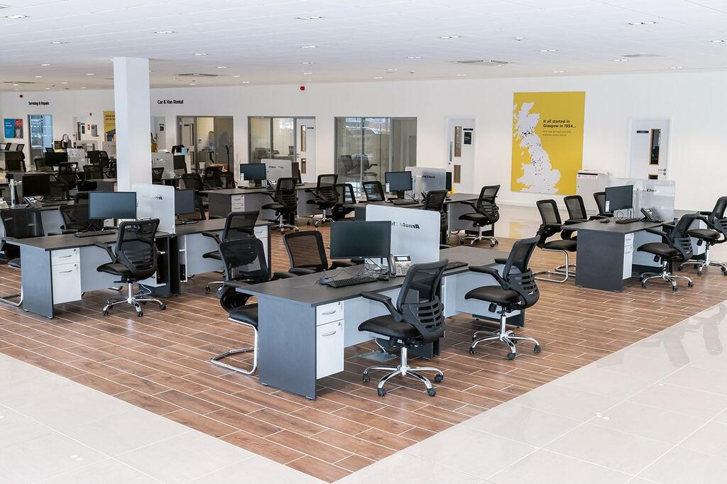 Arnold Clark Motorstore (Leeds Roseville Road) | Car dealership in ...