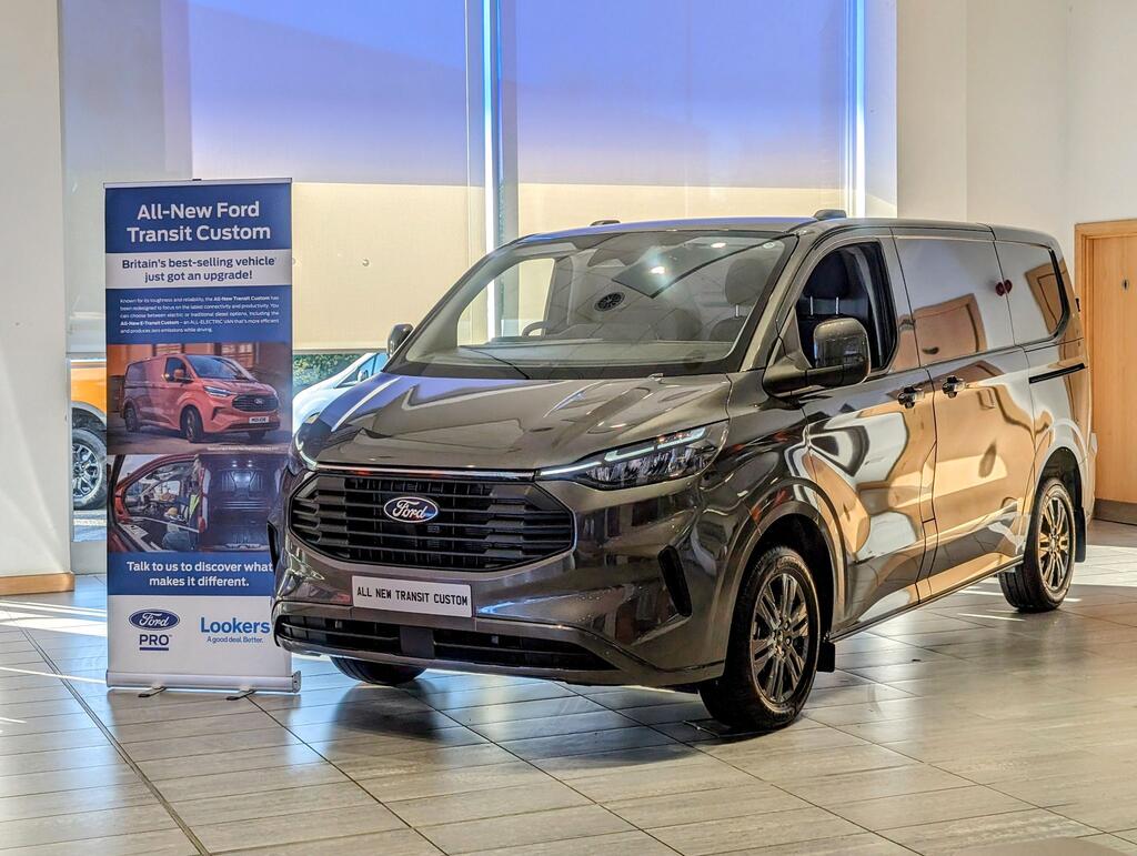 Lookers Ford Chelmsford Commercials | Van dealership in Chelmsford ...