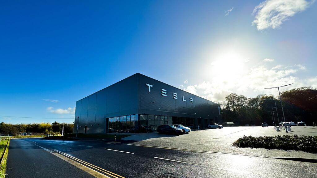 Tesla Exeter | Car dealership in Exeter | Autotrader