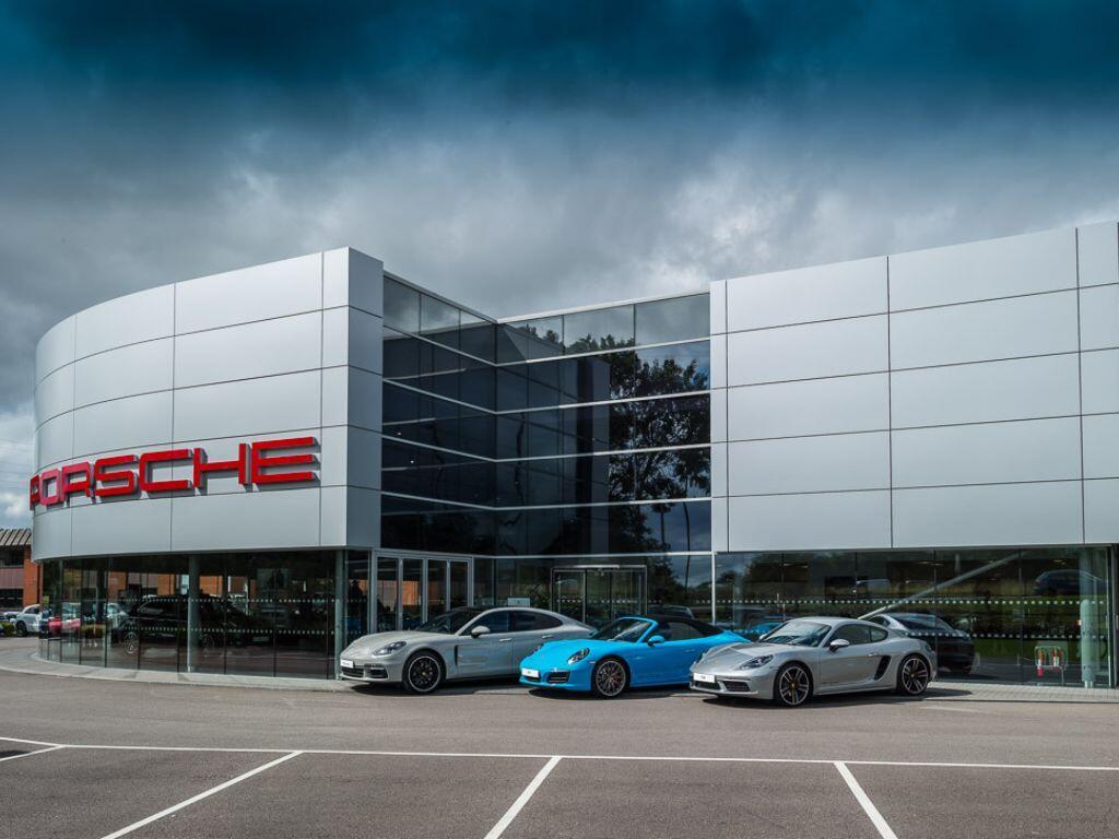 Porsche Centre Tewkesbury | Car dealership in Tewkesbury | Autotrader